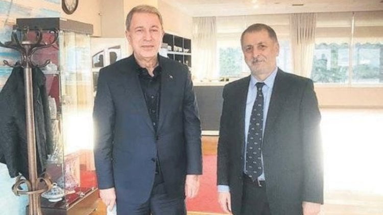 Hulusi Akar'ın kafa karıştıran röportajını Mahmut Övür'e sorduk