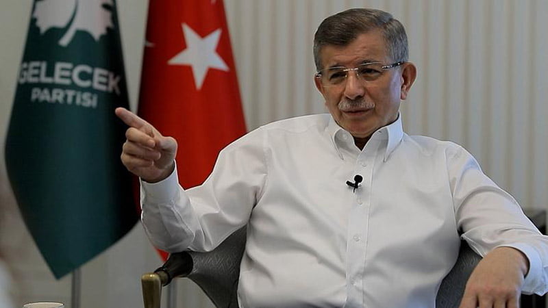 Davutoğlu 'insan içine çıkamaz' dediği isimleri açıkladı
