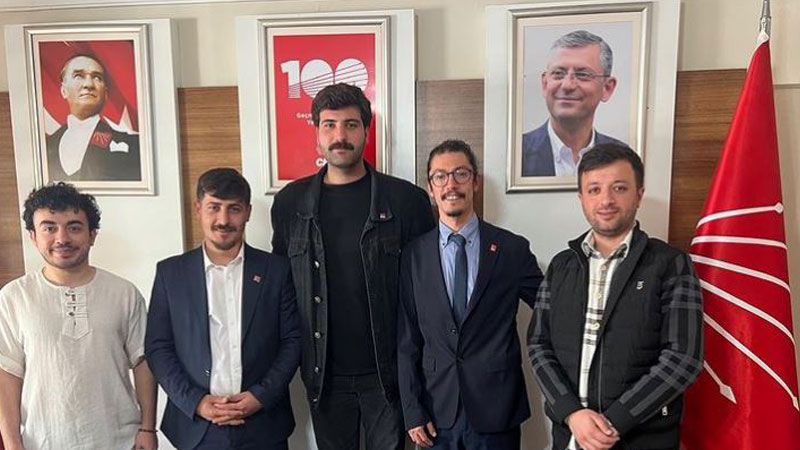 CHP'li Beyoğlu Belediyesi'nin Kadın ve Aile Koordinatörü Kerem Kitay ...
