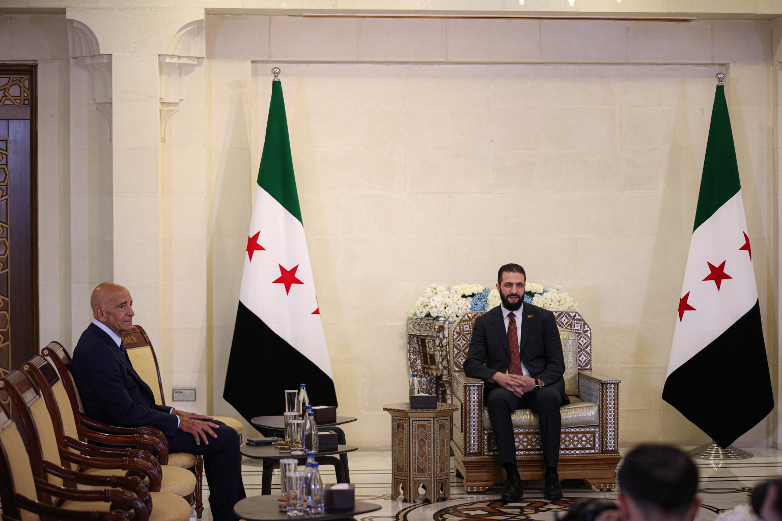 Şam'da 'federasyon' zirvesi: Tom Barrack, Ahmed Şara ve Mazlum Abdi masada!